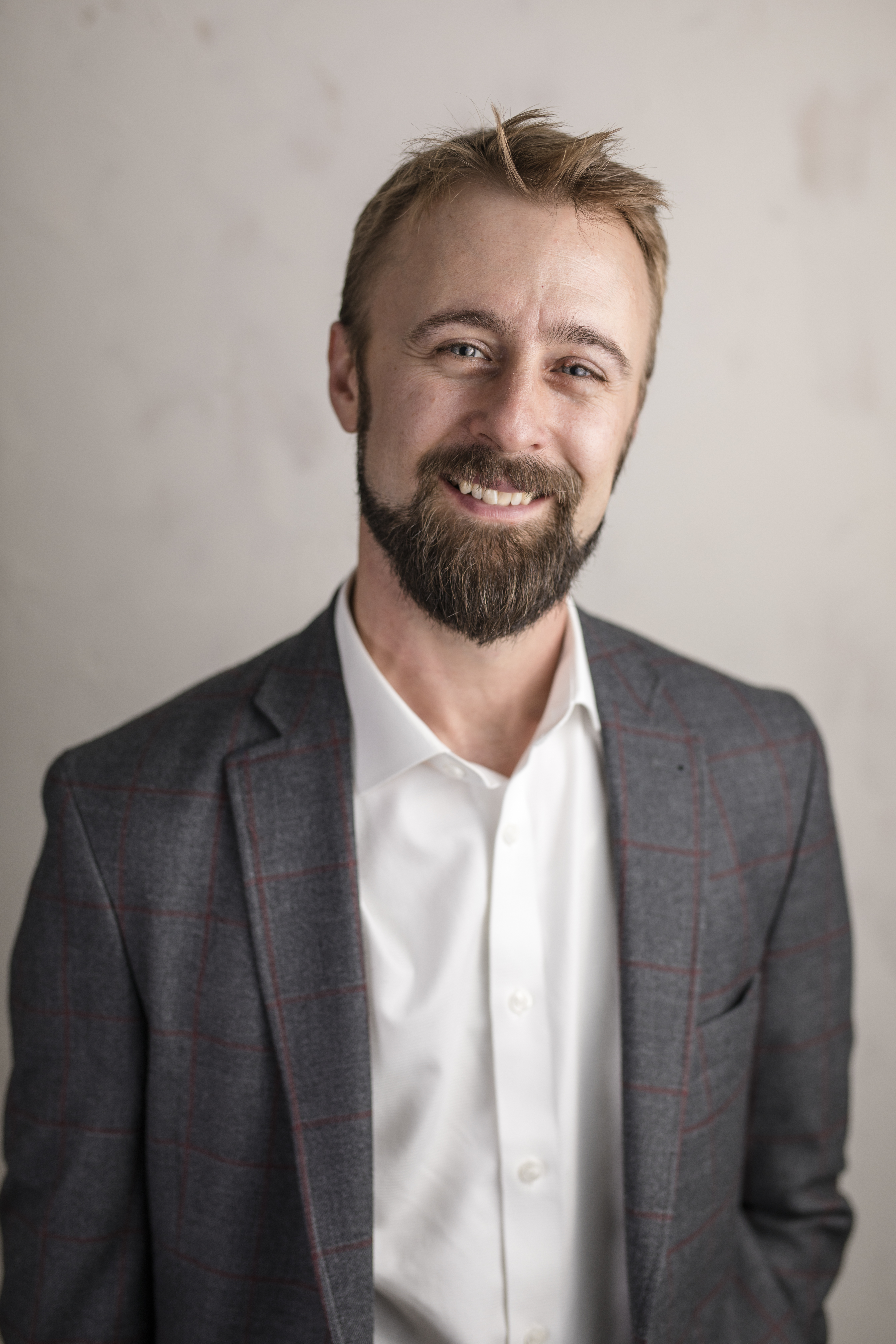 Ryan Simon - Desert Dimensions Properties